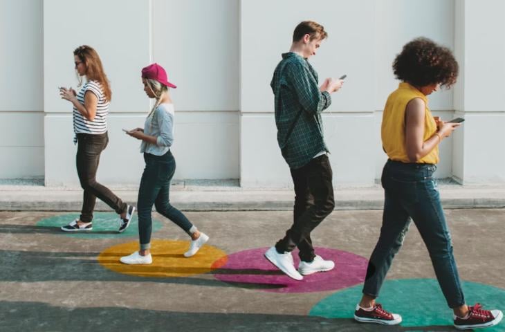 The Use of Augmented Reality and Virtual Reality in Digital Signage