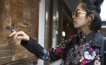 Digital Signage for Blind and Visually Impaired