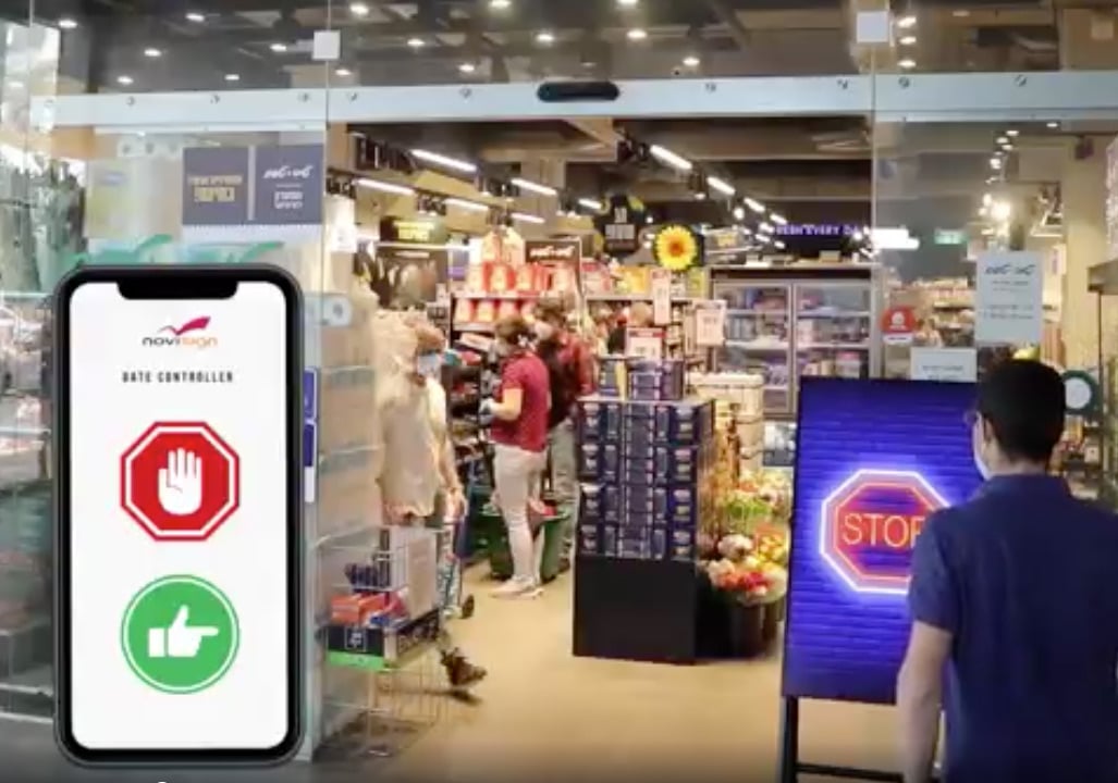 How to use Digital Signage to Encourage Social Distancing in Your Store