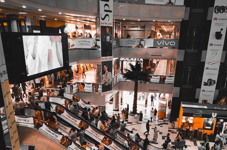 Benefits and Ideas for Shopping Mall Digital Signage